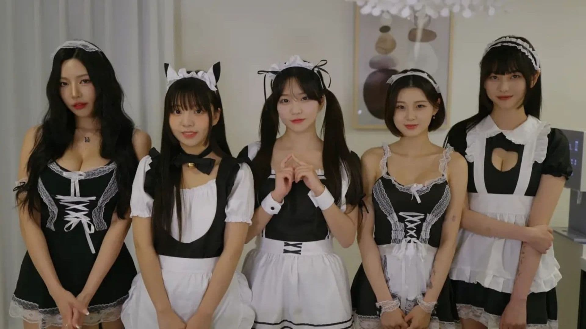 Five Hearts Under One Roof Cast & Game Overview - Lawod